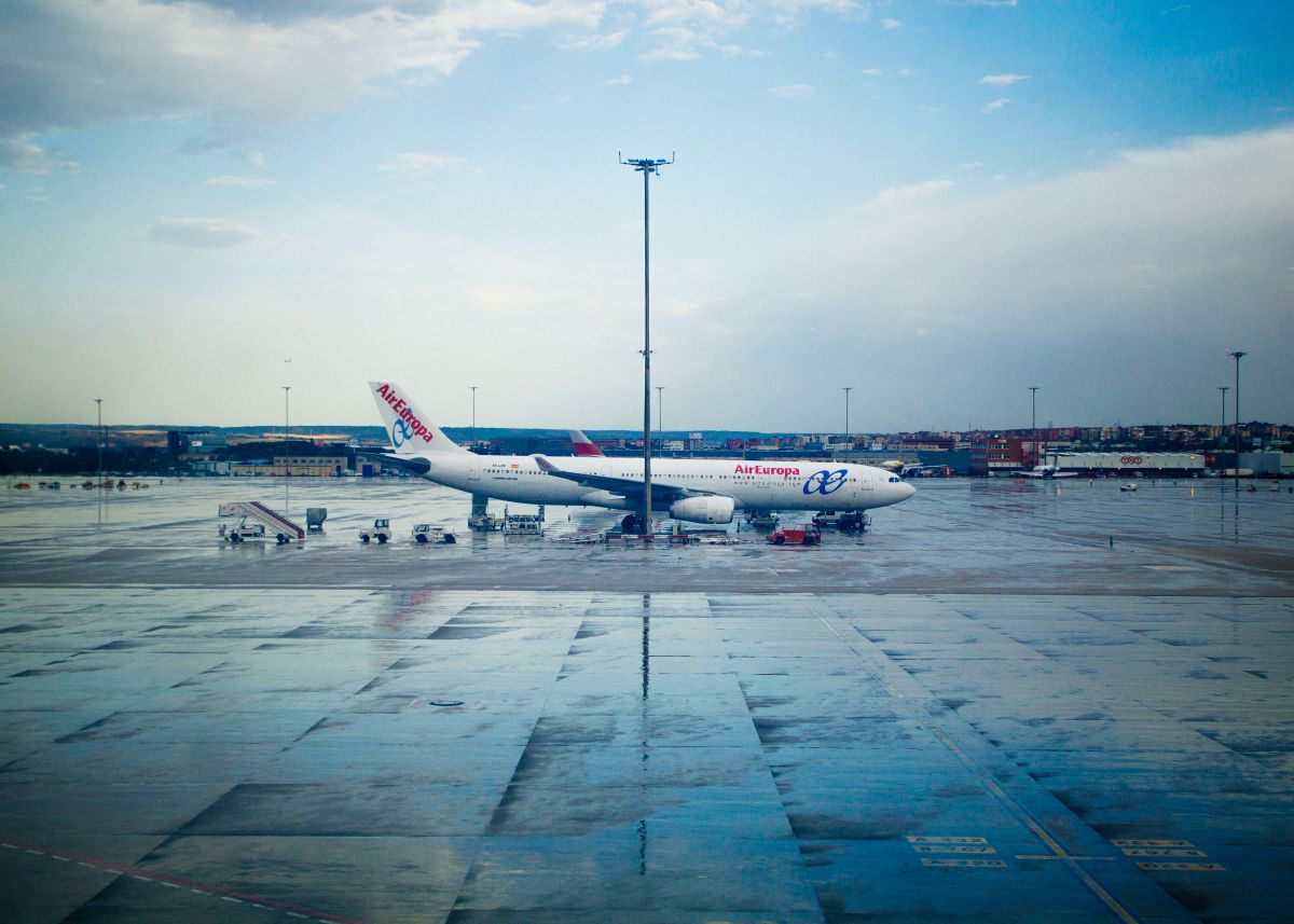 'Going Home' Poster, picture, metal print, paint by Oisin Callan | Displate