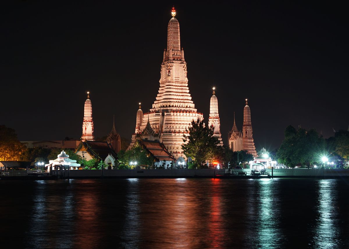 'Wat Arun' Poster, picture, metal print, paint by Adrian | Displate