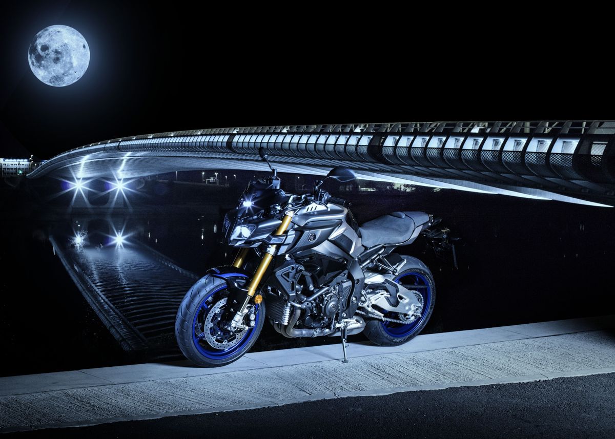 'Yamaha MT10' Poster, picture, metal print, paint by Motorsport | Displate