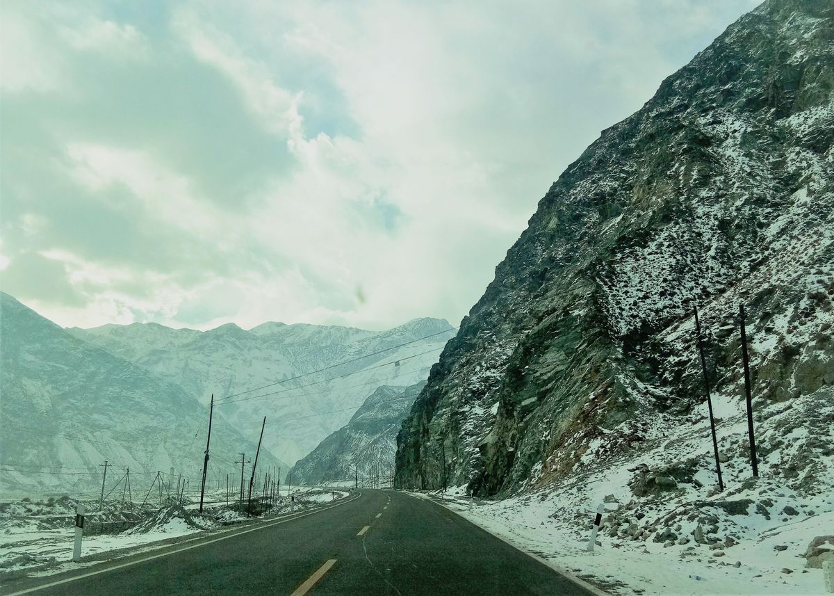 'SNOW MOUNTAIN' Poster, picture, metal print, paint by LuckStory | Displate