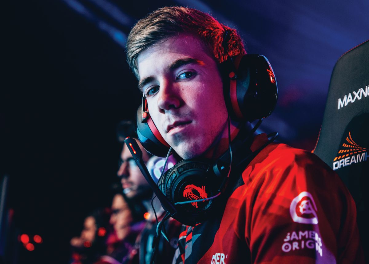 'SHEMEK LOL' Poster, picture, metal print, paint by Alexandre Caquelard ...