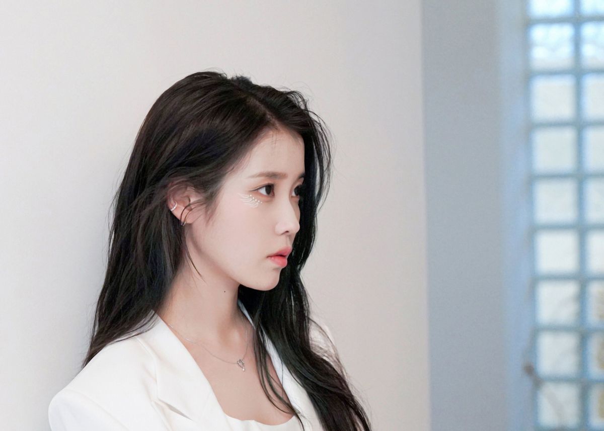 'singer iu' Poster, picture, metal print, paint by iuleeji | Displate