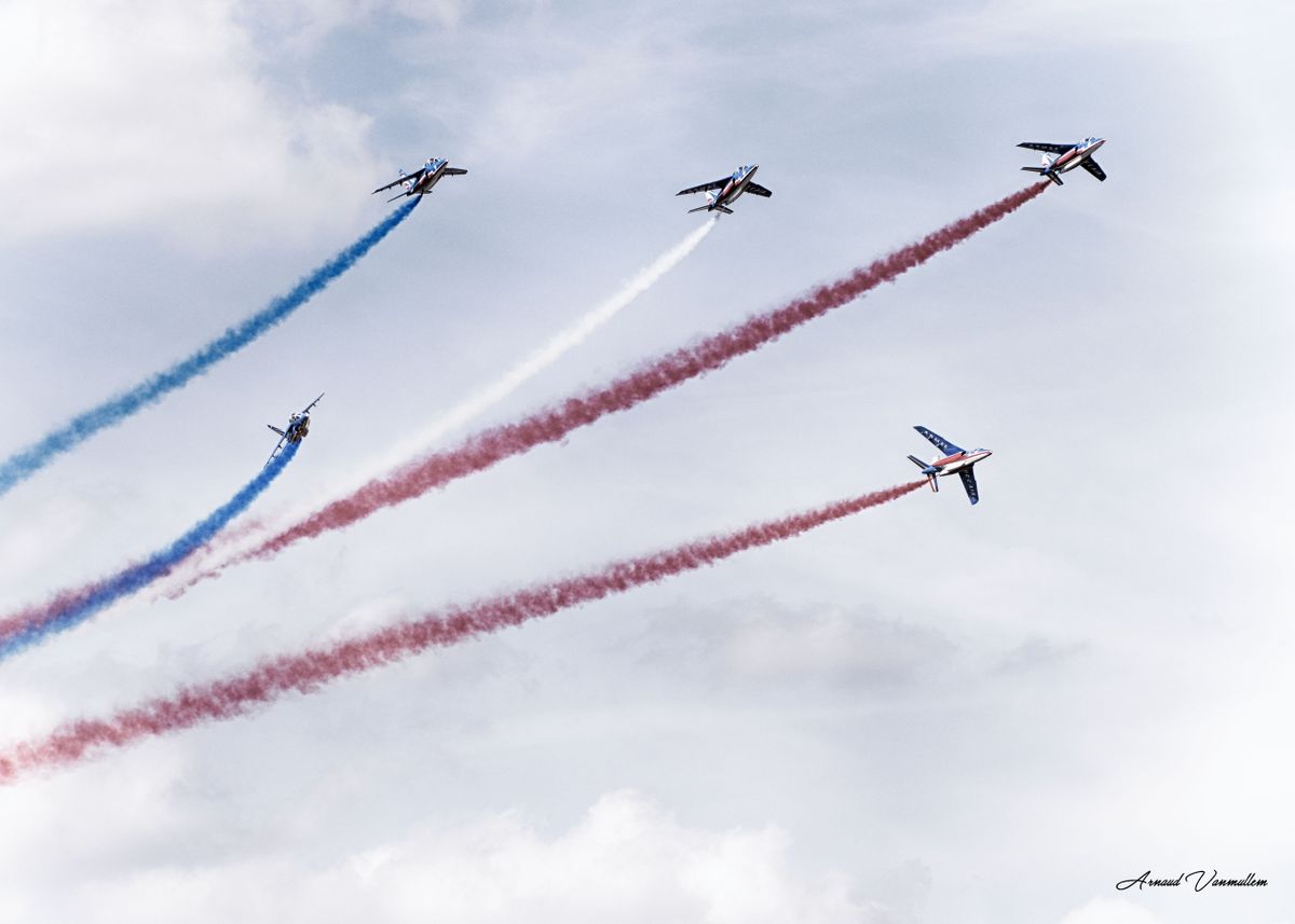'Formation PAF' Poster by Arnaud Vanmullem | Displate