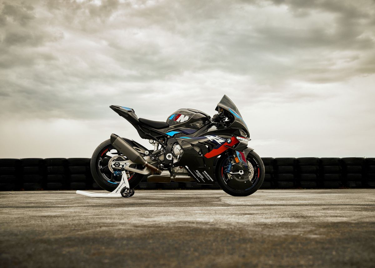 'bmw m1000 RR' Poster, picture, metal print, paint by Auto Maniac ...