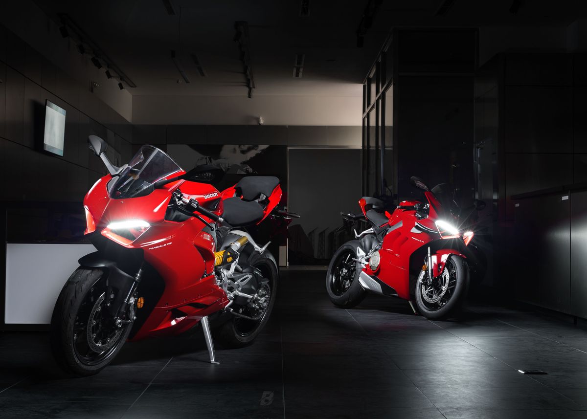 'Ducati Panigale V4' Poster, picture, metal print, paint by Indi ...