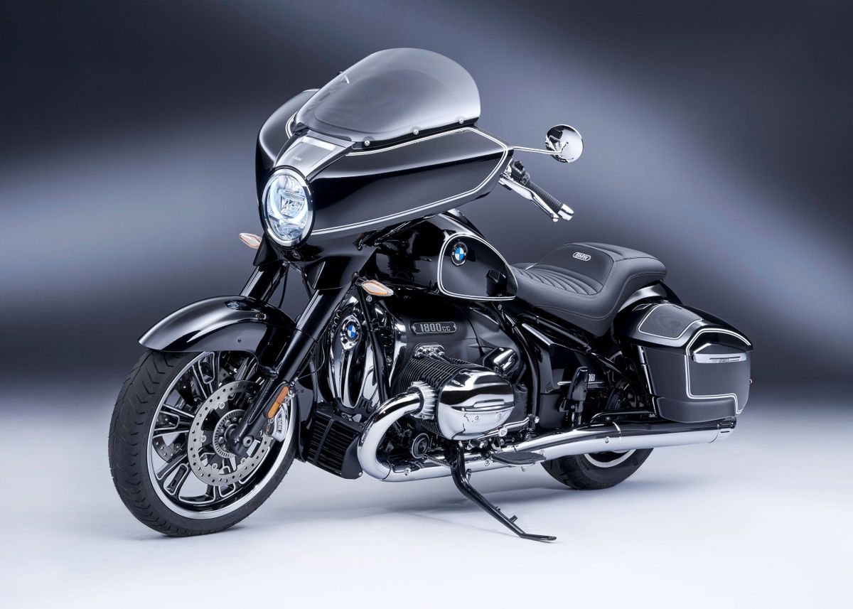 'BMW R18' Poster, picture, metal print, paint by Monster Car | Displate