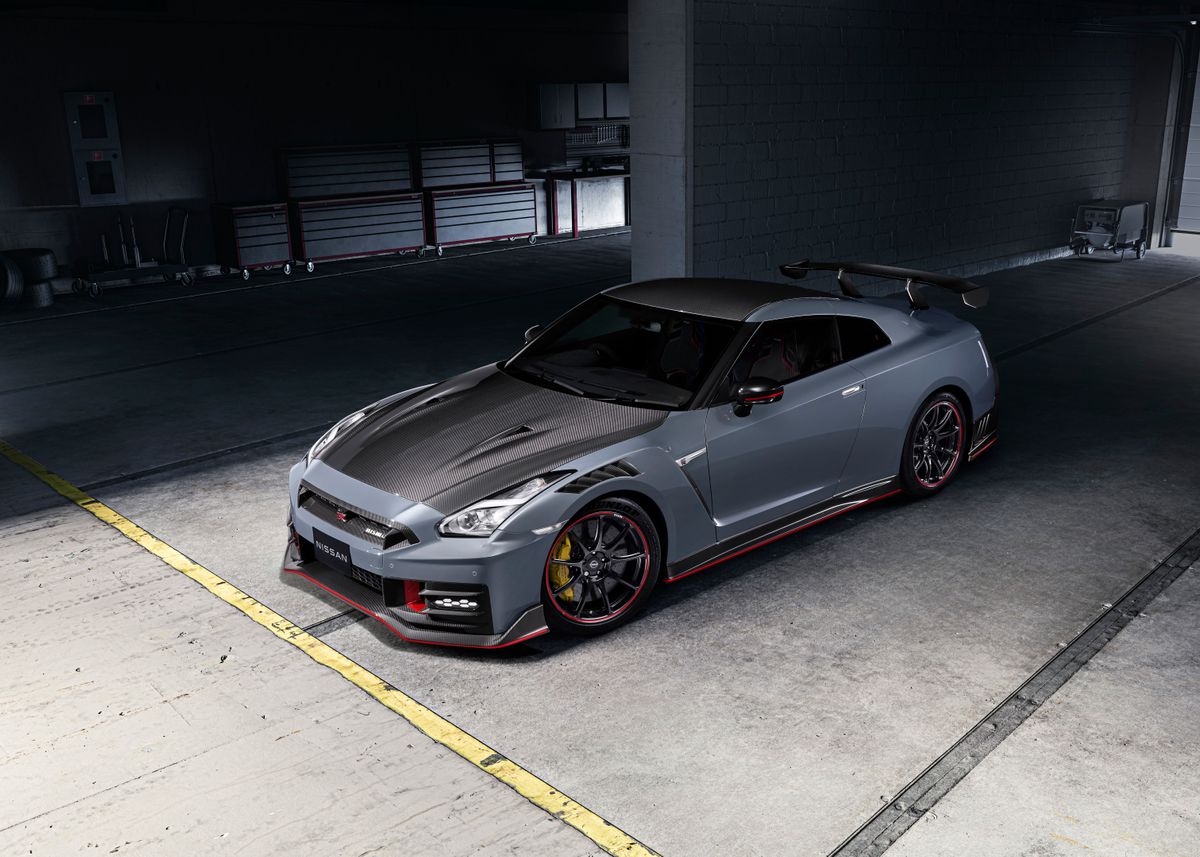 'Nissan gt r nismo ' Poster, picture, metal print, paint by Auto Maniac ...