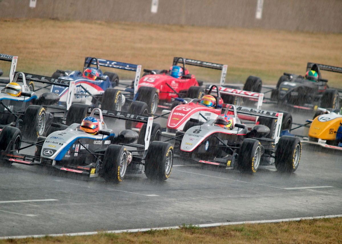 'Formule Race in the rain ' Poster, picture, metal print, paint by ...