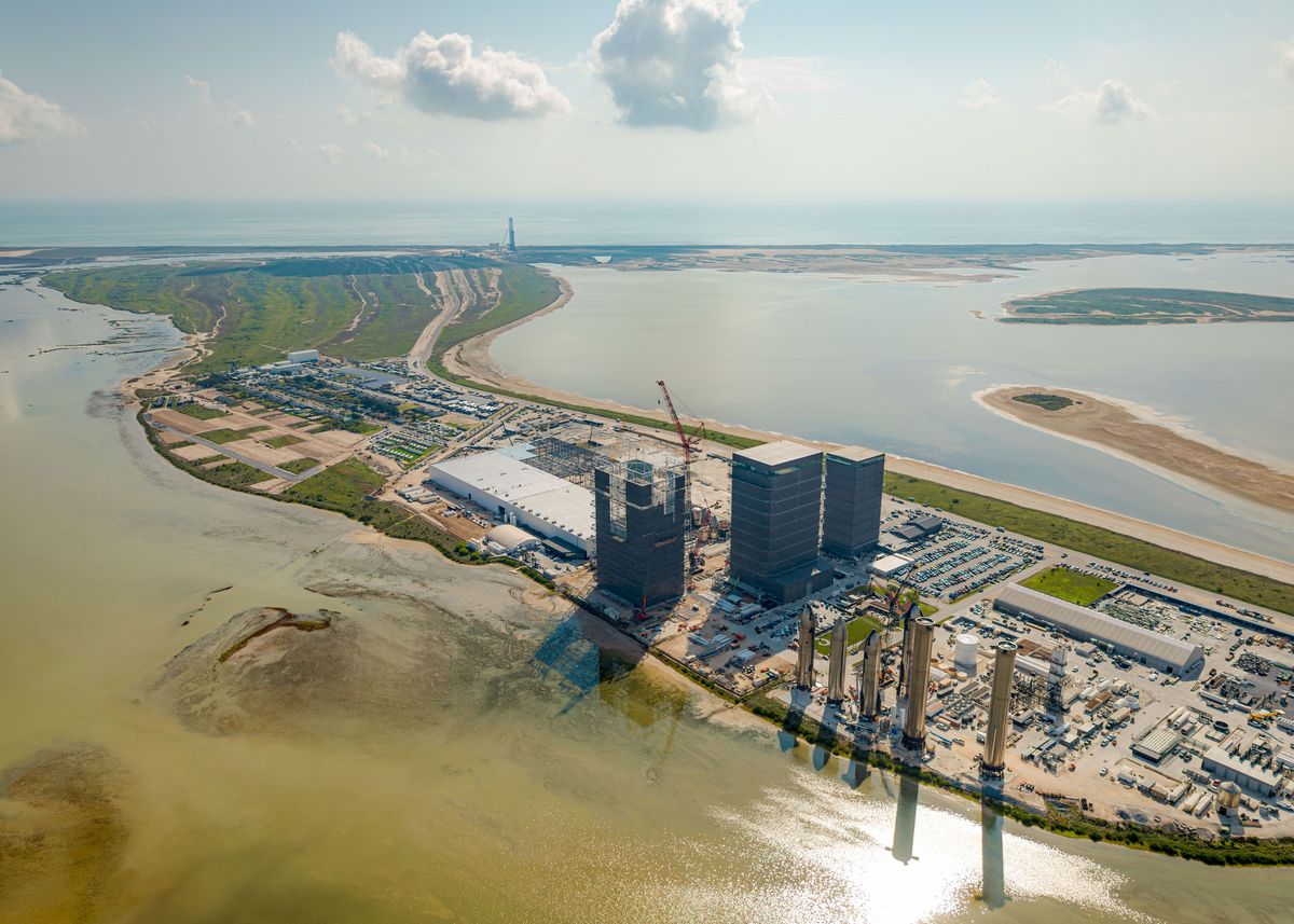 'SpaceX Starbase' Poster, picture, metal print, paint by Felix Schlang ...