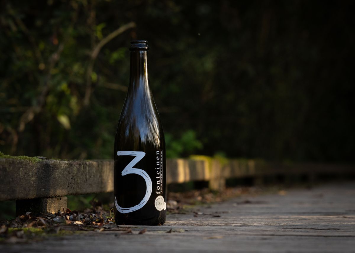 '3F' Poster, picture, metal print, paint by Eparizot | Displate