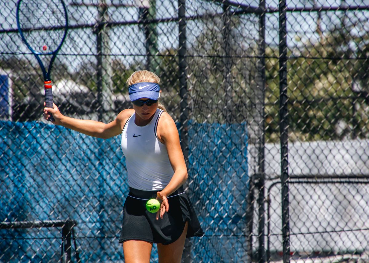 'Tennis Player' Poster, picture, metal print, paint by Ingrid Nagy ...