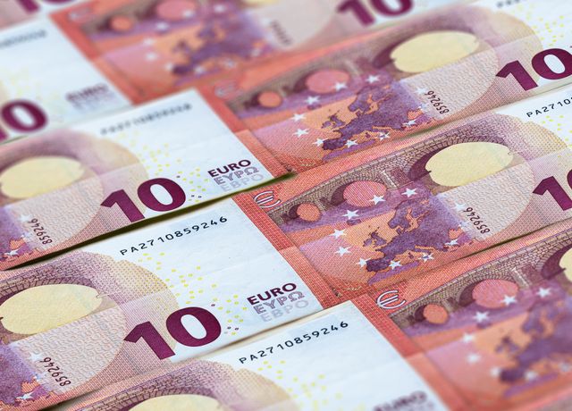 '10 Euro pattern' Poster by Maksym Kapliuk | Displate