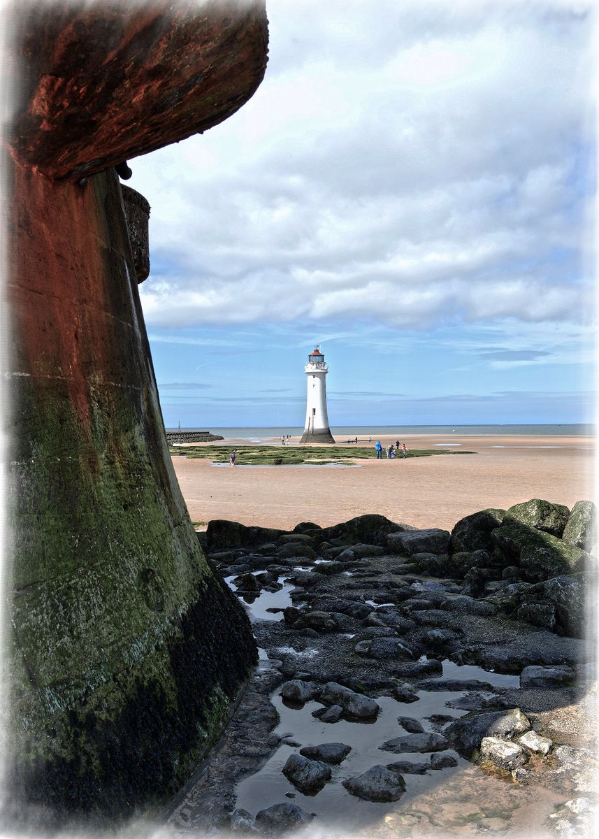 'Traditional Seaside Scene' Poster, picture, metal print, paint by ...
