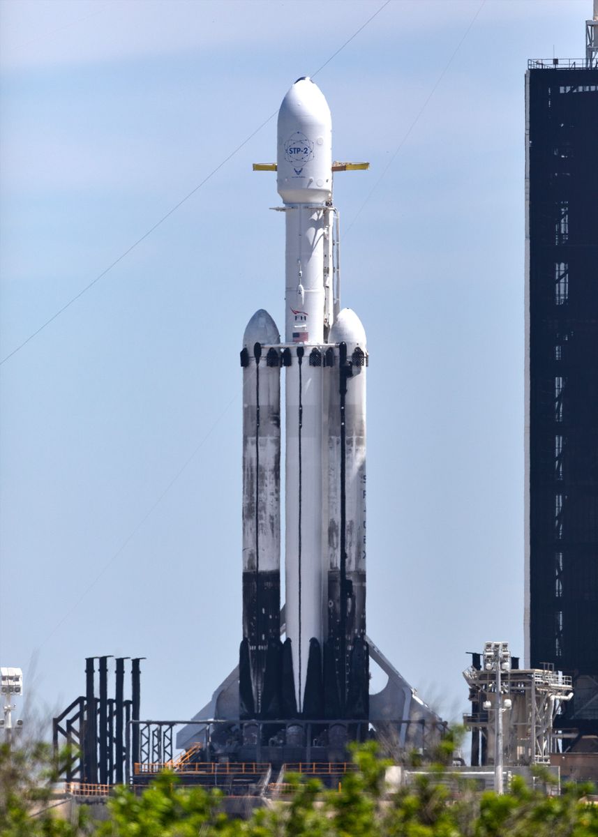 'Falcon Heavy' Poster, picture, metal print, paint by Conceptual ...