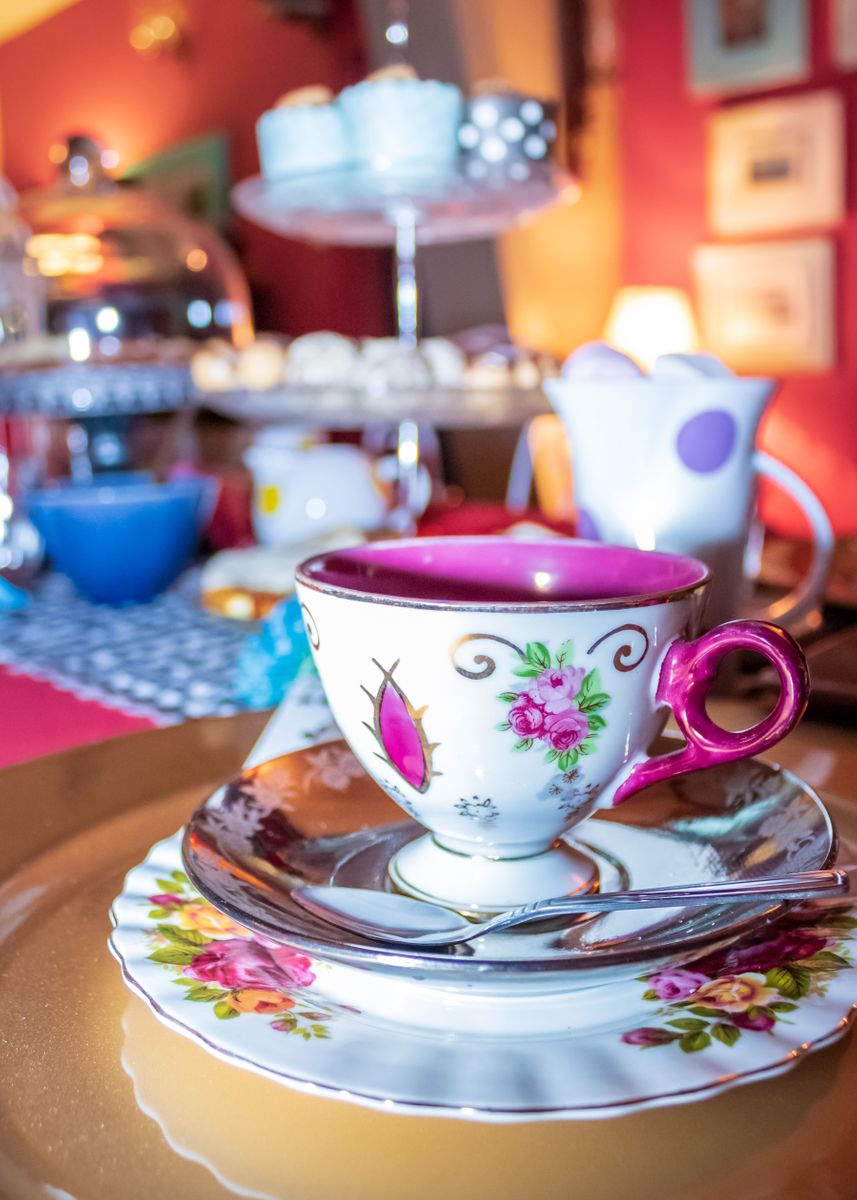 'Teacup ' Poster, picture, metal print, paint by Ava Peattie | Displate