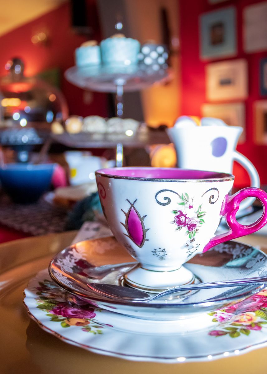 'Teacup ' Poster, picture, metal print, paint by Ava Peattie | Displate