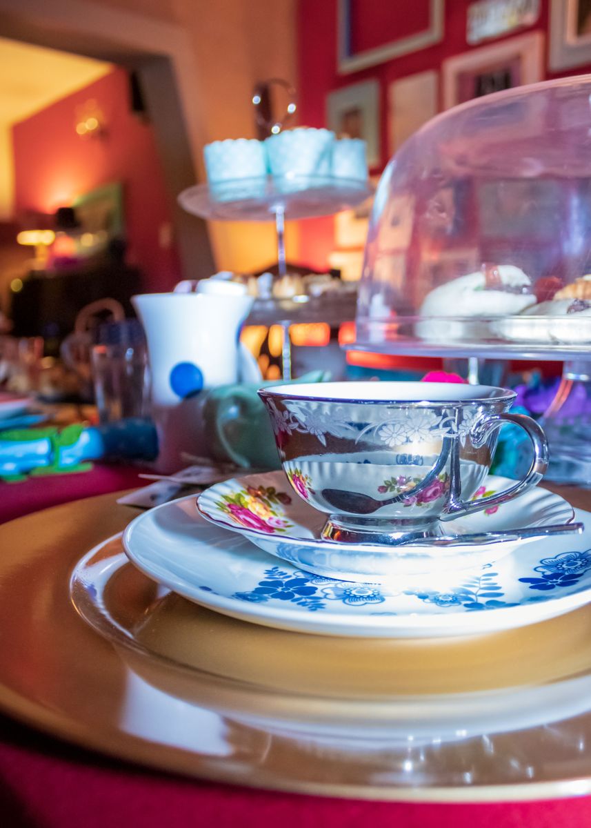 'Teacup ' Poster, picture, metal print, paint by Ava Peattie | Displate