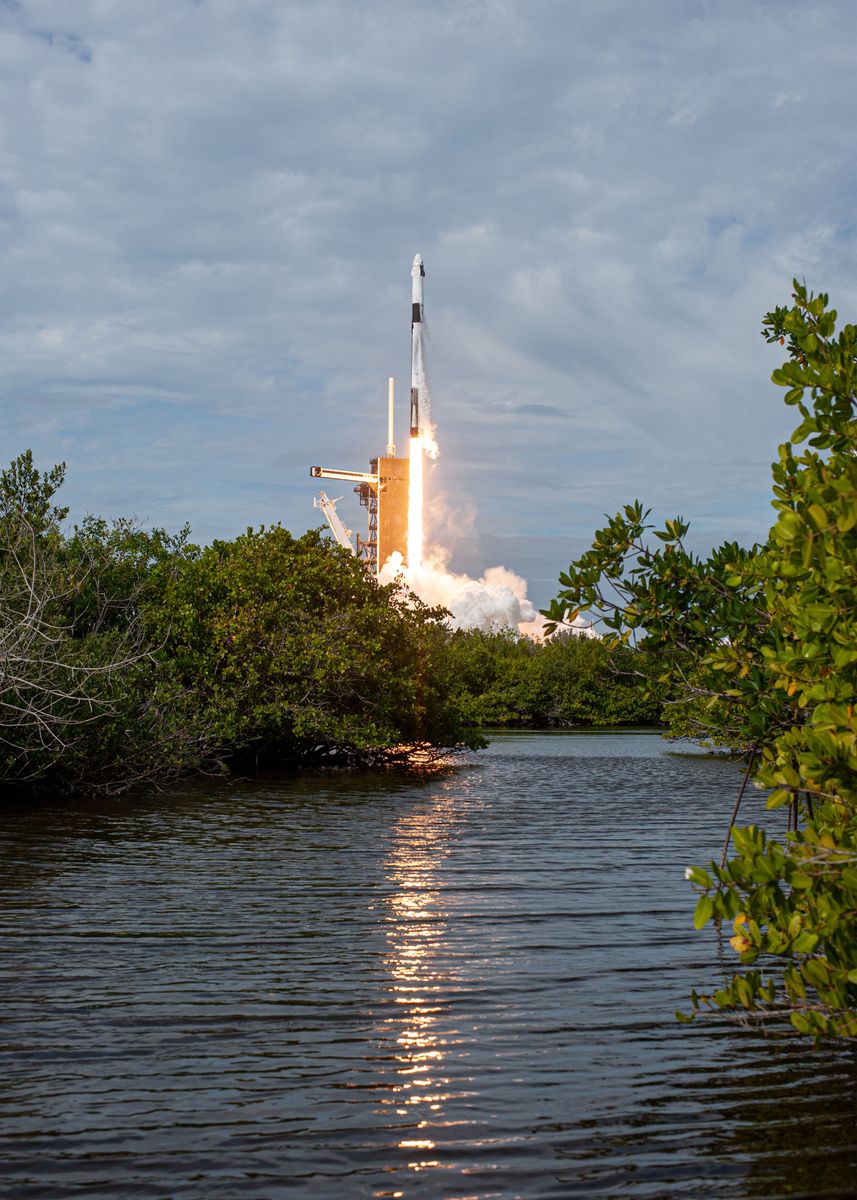 'Falcon 9' Poster by Conceptual Photography | Displate