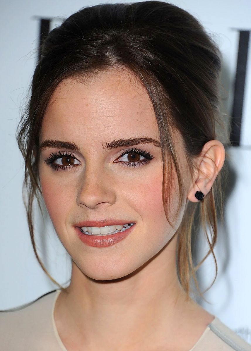 'Emma Watson' Poster, picture, metal print, paint by Devart | Displate