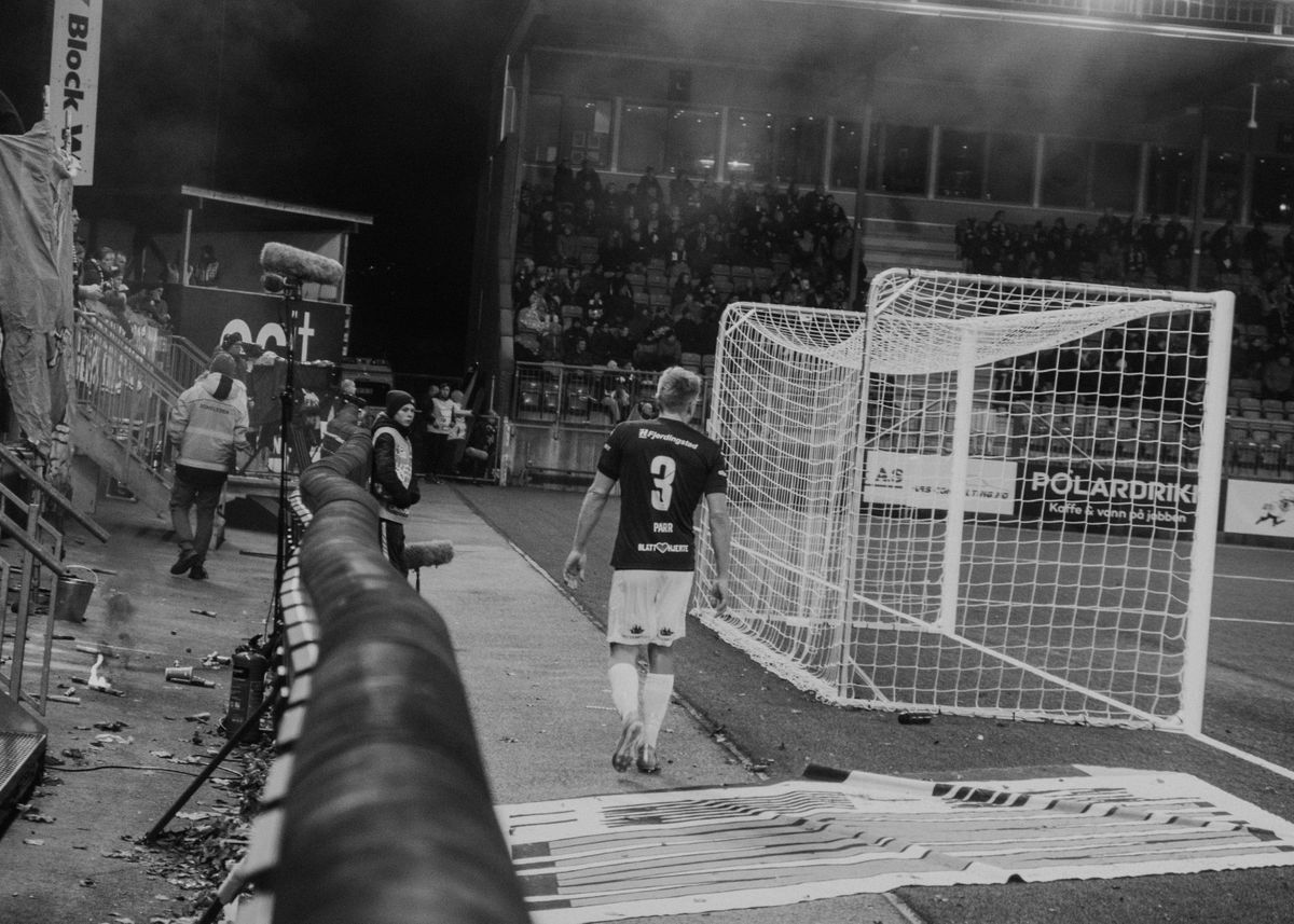 'Jonathan Parr' Poster by Gard Bekk Wanderoy | Displate