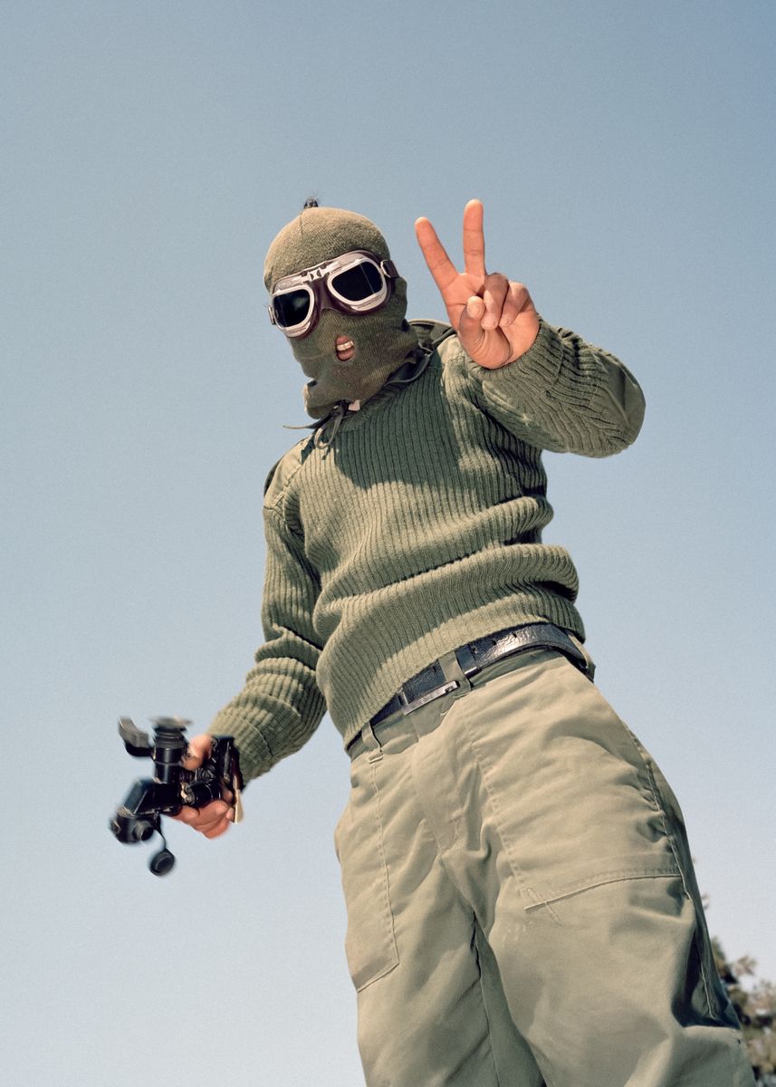 'Victory sign' Poster, picture, metal print, paint by Imperial War ...