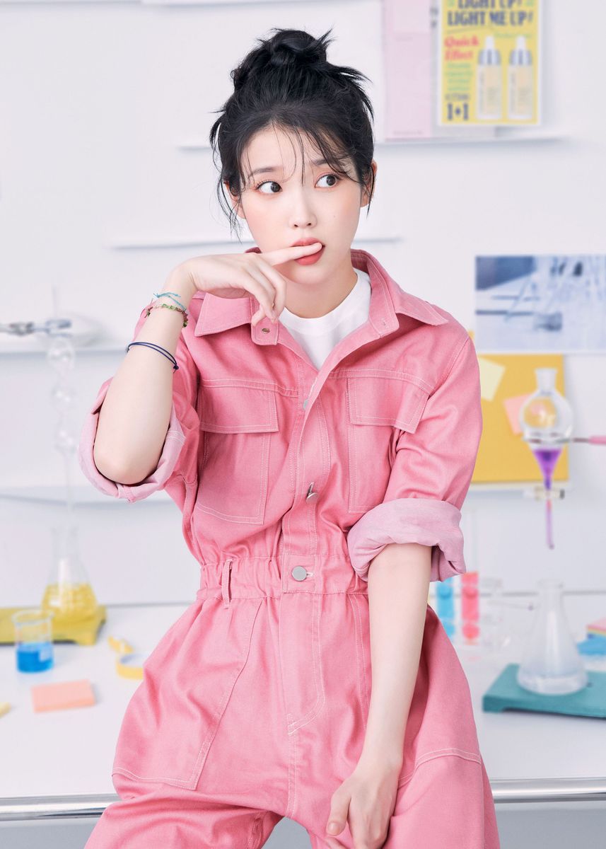 'pink outfit iu' Poster, picture, metal print, paint by iuleeji | Displate