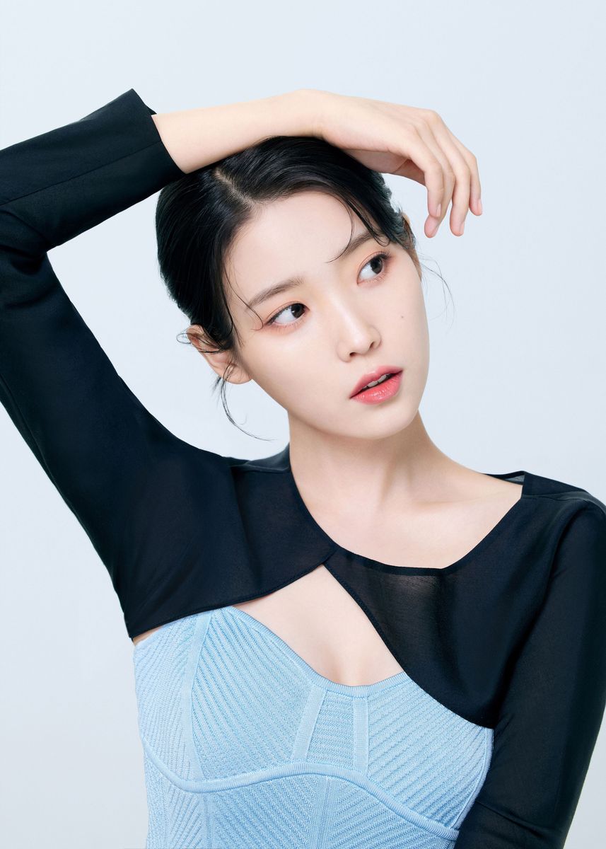 'iu' Poster, picture, metal print, paint by iuleeji | Displate