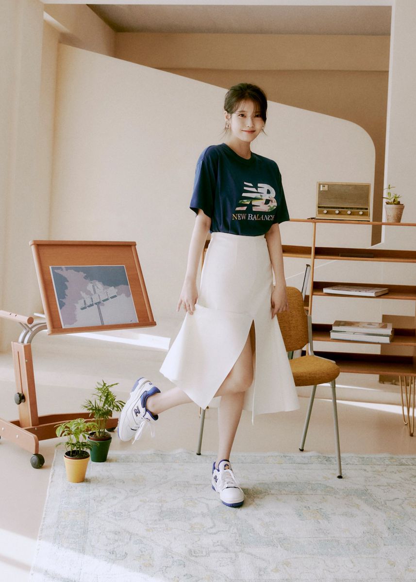 'iu singer' Poster, picture, metal print, paint by iuleeji | Displate