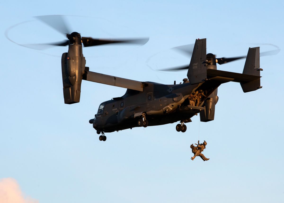 'V22 tandem hoist' Poster by Galaxy Images | Displate